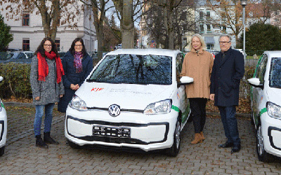 PSD-Bank spendet Auto für die KJF Rehaberatung